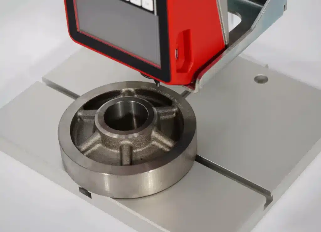 Portable cordless dot peen marking machine e-MARK EVO | SIC MARKING